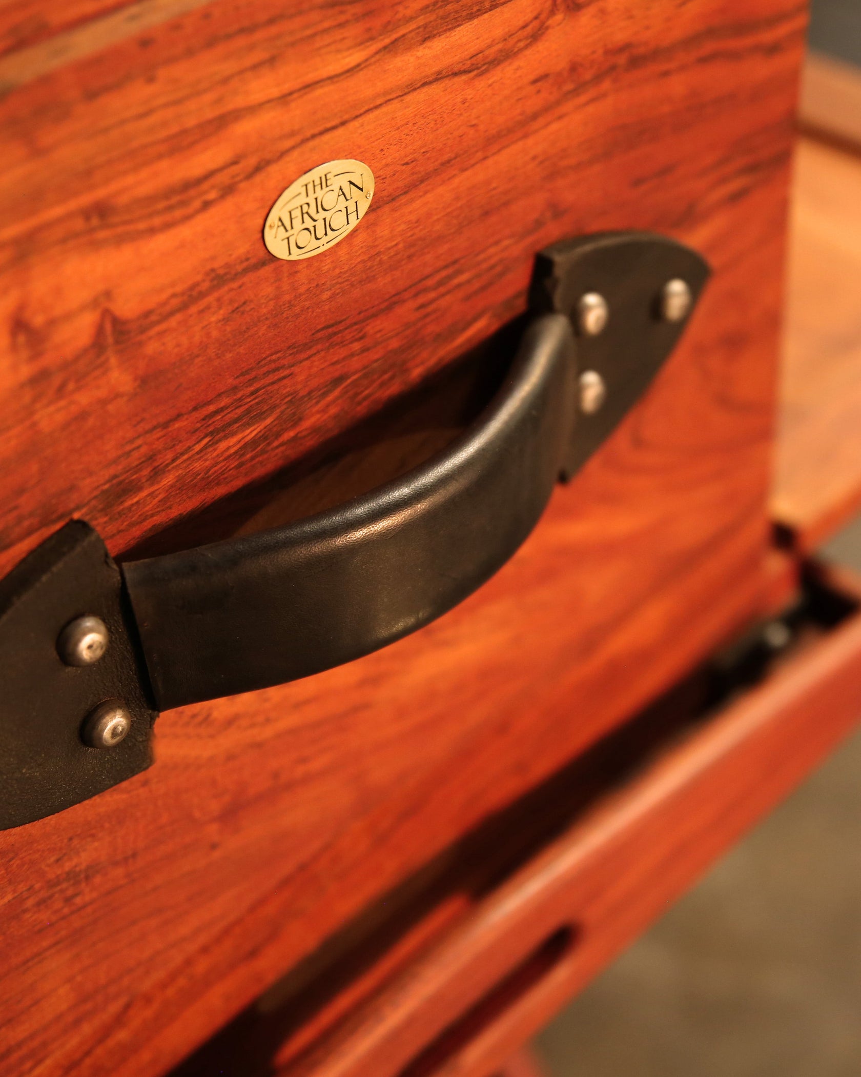 Safari Field Bar – Kanju Interiors