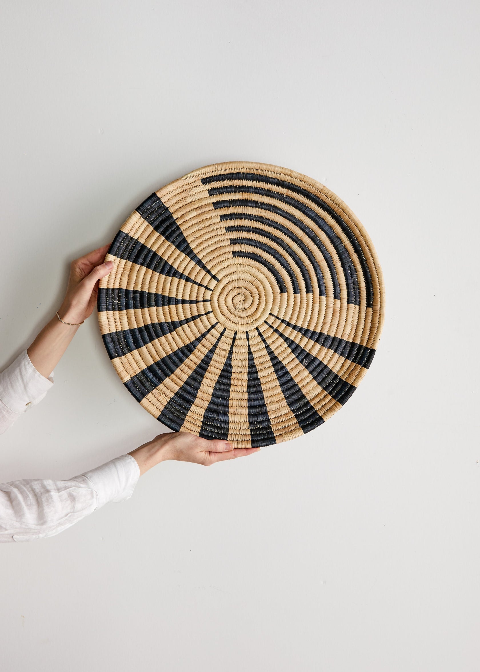 Zulo Woven Wall Disc – Kanju Interiors